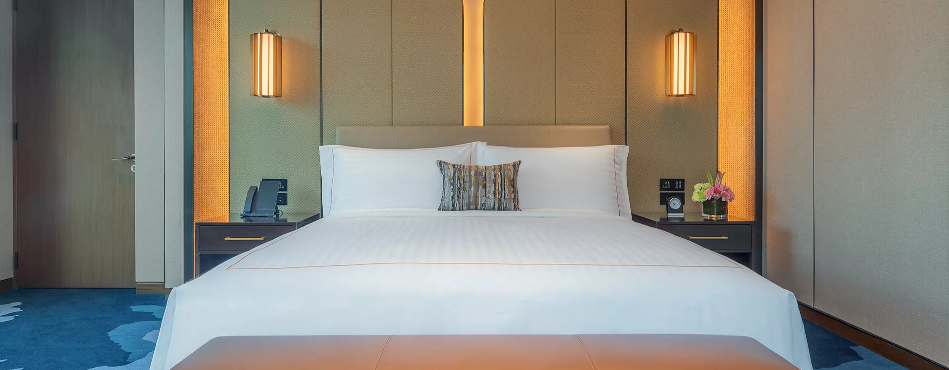 Grand Deluxe | Solaire Resort North